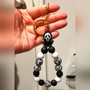 Hot Topic | Accessories | Ghostface Keychain Halloween Horror | Poshmark